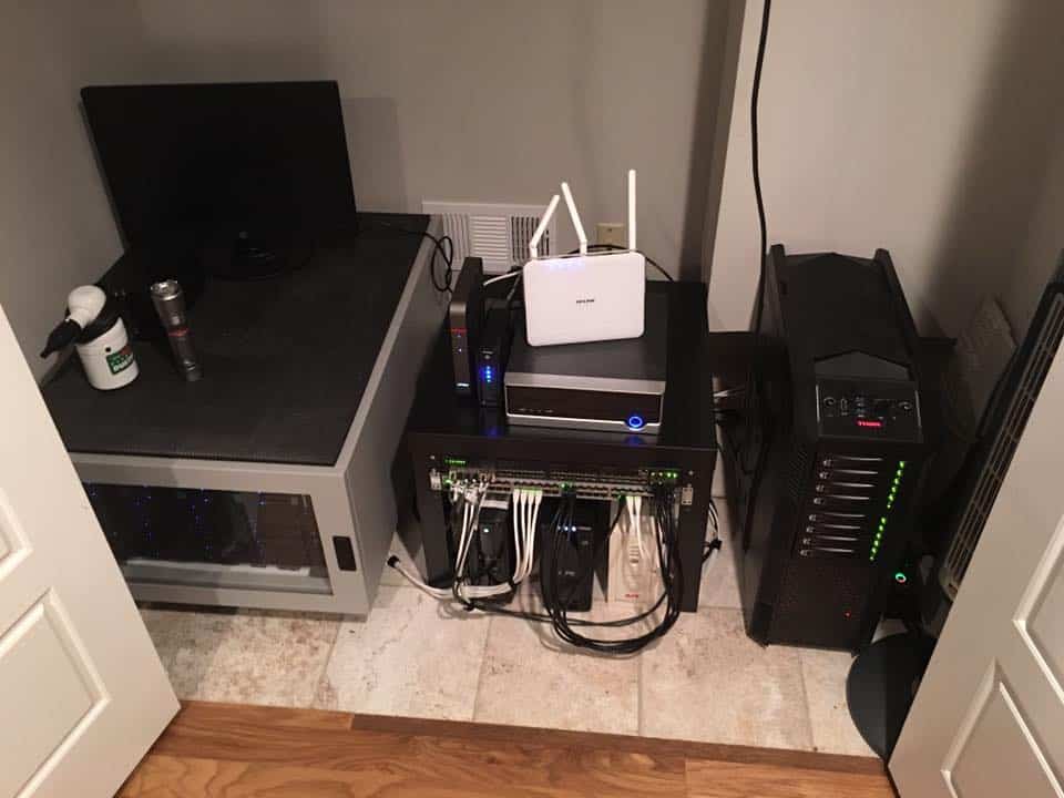 How is your closet server feeling today? Logging and graphing with Bash